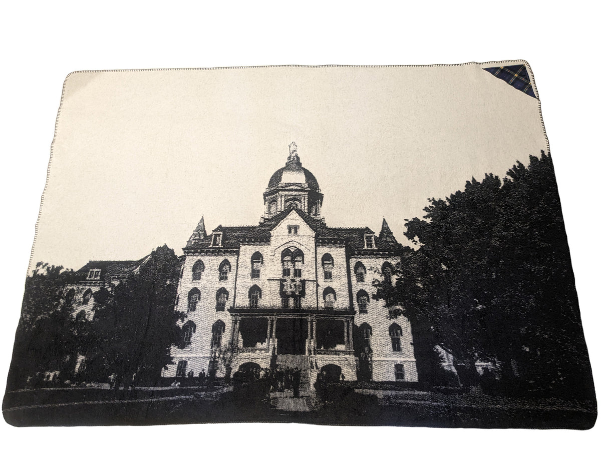 Notre Dame Iconic Image Blanket – Timeless Tartans
